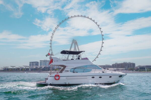 Knot Normal Yacht Rental Dubai - Exclusive Luxury Charter